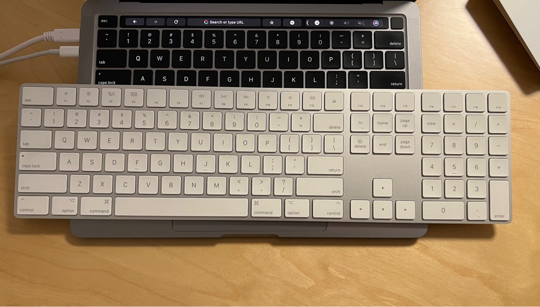Magic Keyboard With Numeric Keypad 電腦&科技 電腦周邊及配件 電腦鍵盤及相關產品 Carousell