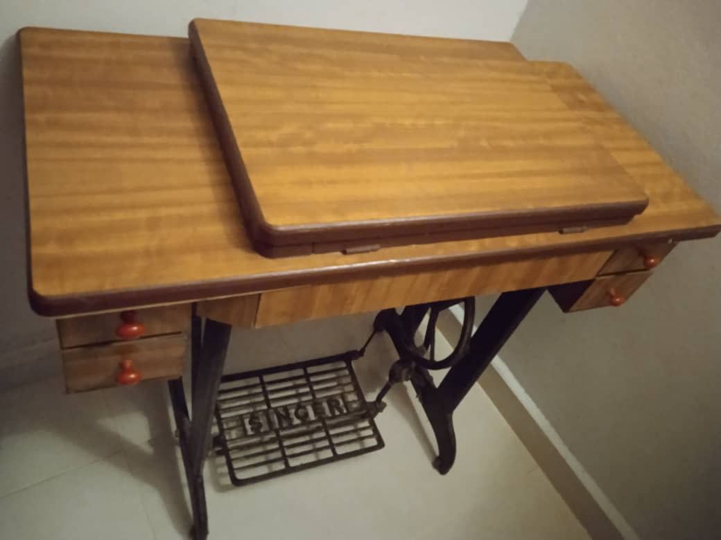 Mesin jahit jenama SINGER vintage, Hobbies & Toys, Collectibles ...