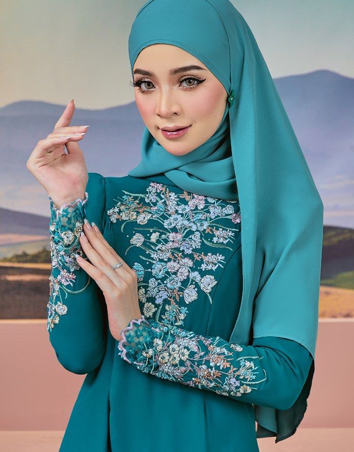 Mini Kurung 2023 raya collection from Leeyanarahman, Women's Fashion ...