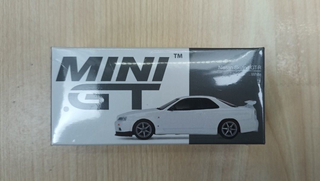 Minigt Mini GT 1:64 No.397 Nissan Skyline GT-R R34 White + No.379 ...