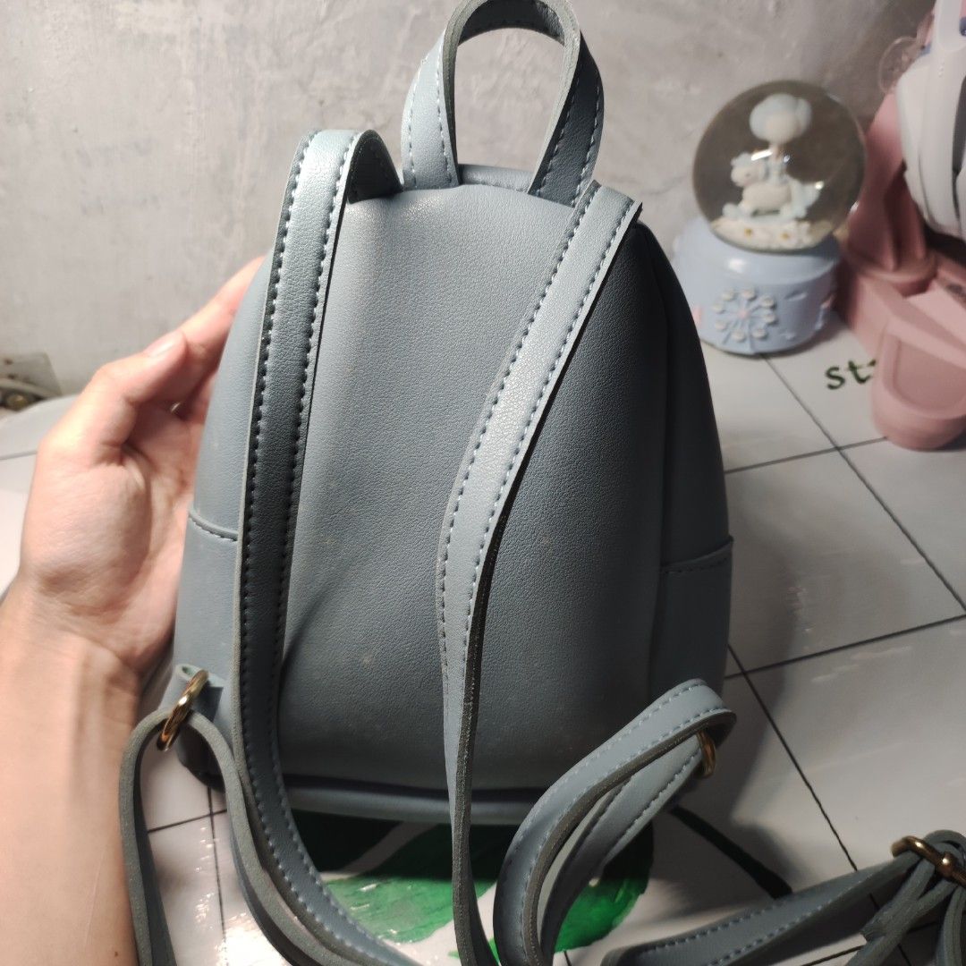 Miniso Backpack, Fesyen Wanita, Tas & Dompet di Carousell