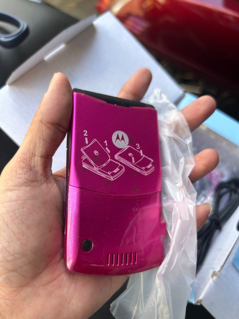 motorola v3 razor, Mobile Phones & Gadgets, Mobile Phones, Early ...