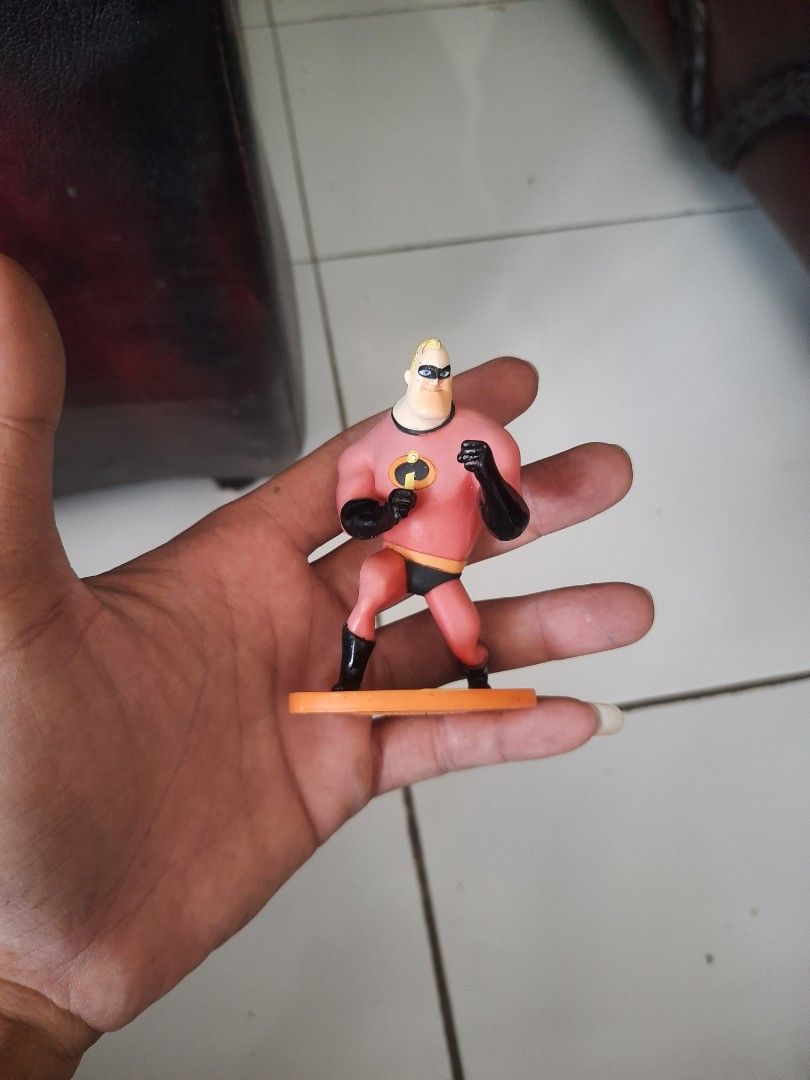 Mr incredibles (disney-pixar), Toys & Collectibles, Mainan di Carousell