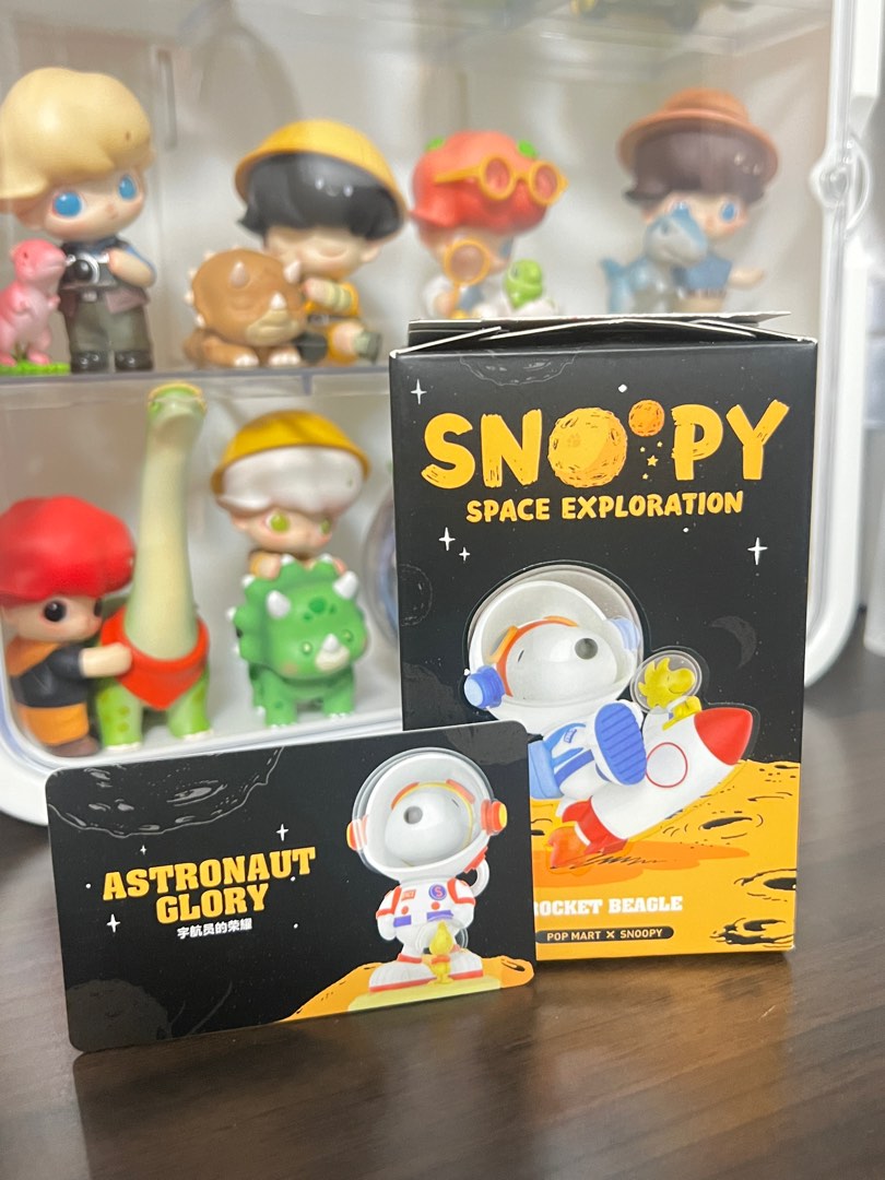[POP MART] Snoopy - Astronaut Glory, Hobbies & Toys, Toys & Games on ...