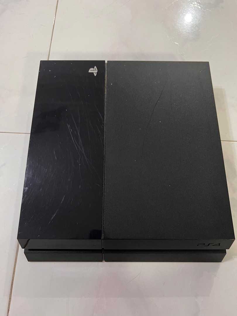 PS4 (CUH-1106A), Video Gaming, Video Game Consoles, PlayStation on Carousell