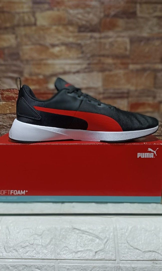 Puma flyer runner mesh, Fesyen Pria, Sepatu , Sneakers di Carousell