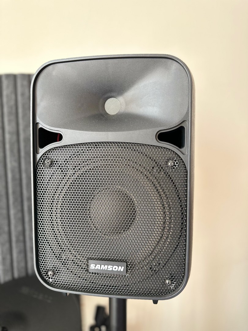 Samson Auro D208 200 Watts 2-Way Active Loudspeaker (pair), Audio ...