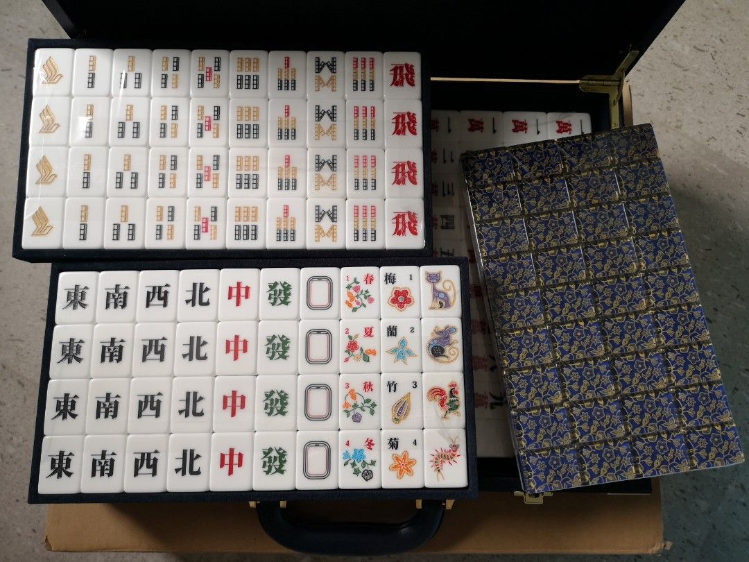 SQ Mahjong Set Limited edition, Hobbies & Toys, Toys & Games on Carousell
