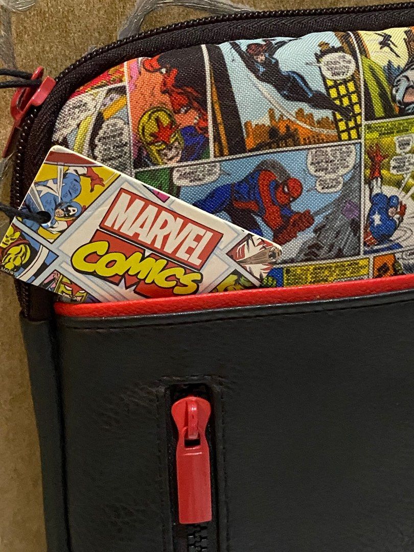 Super hero Marvel laptop case 15 inches on Carousell
