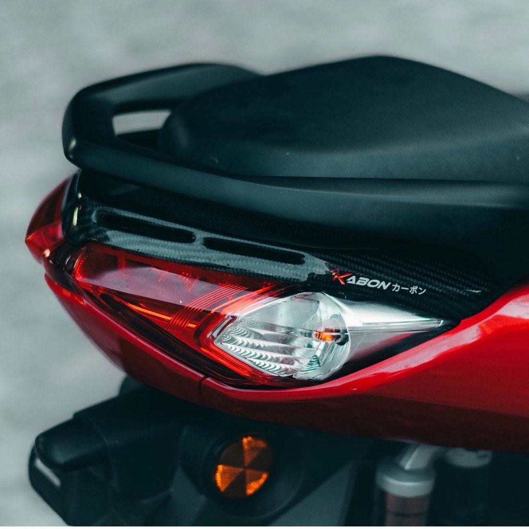 TAIL COVER CARBON YAMAHA NMAX 155 V2, Motorcycles, Motorcycle ...