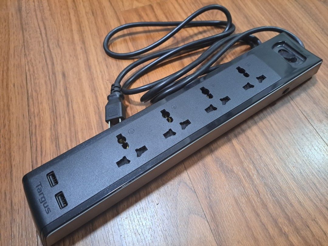 Targus Smart Surge 4 with 2 USB ports, Computers & Tech, Parts ...