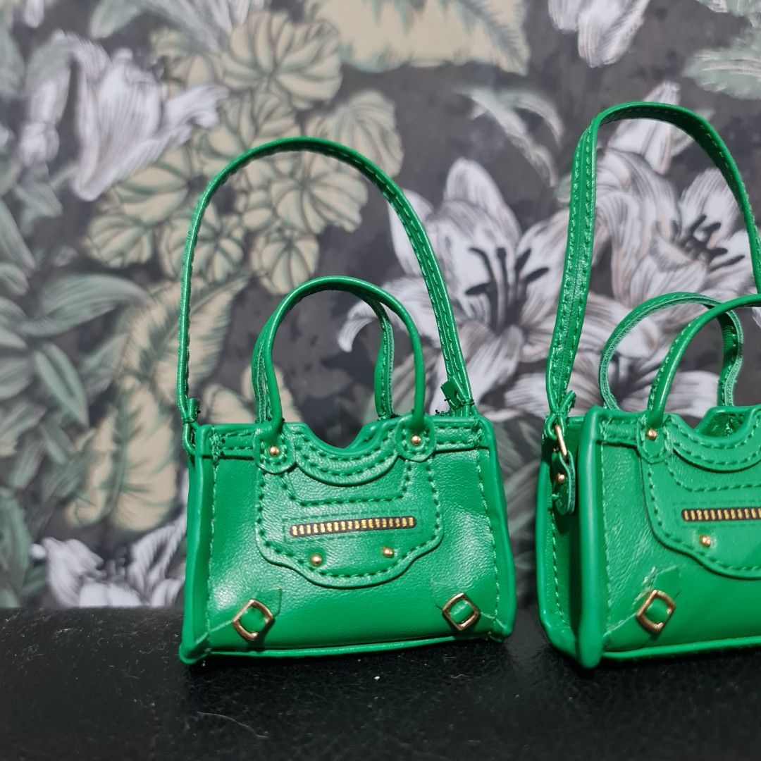 Zuru Mini Fashion Surprise, Hobbies & Toys, Toys & Games on Carousell