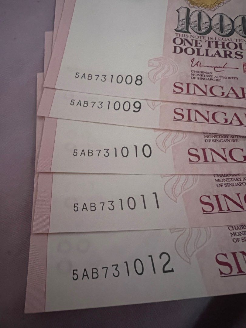 Sgd 1000 sgd Singapore dollars 1000 notes running number, Hobbies ...