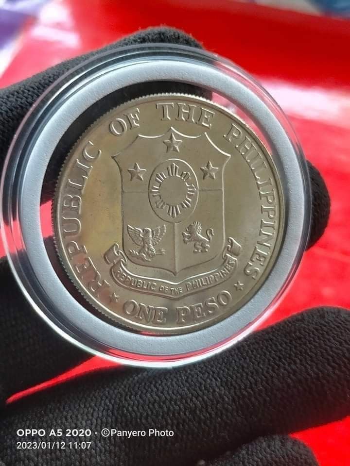 1967 one peso big silver coin, Hobbies & Toys, Memorabilia ...