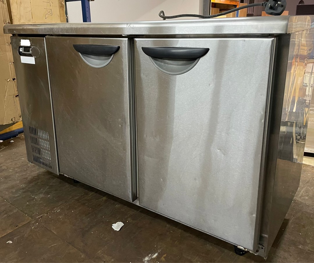 (2nd Hand) 2 Door Counter Chiller, TV & Home Appliances, Kitchen ...