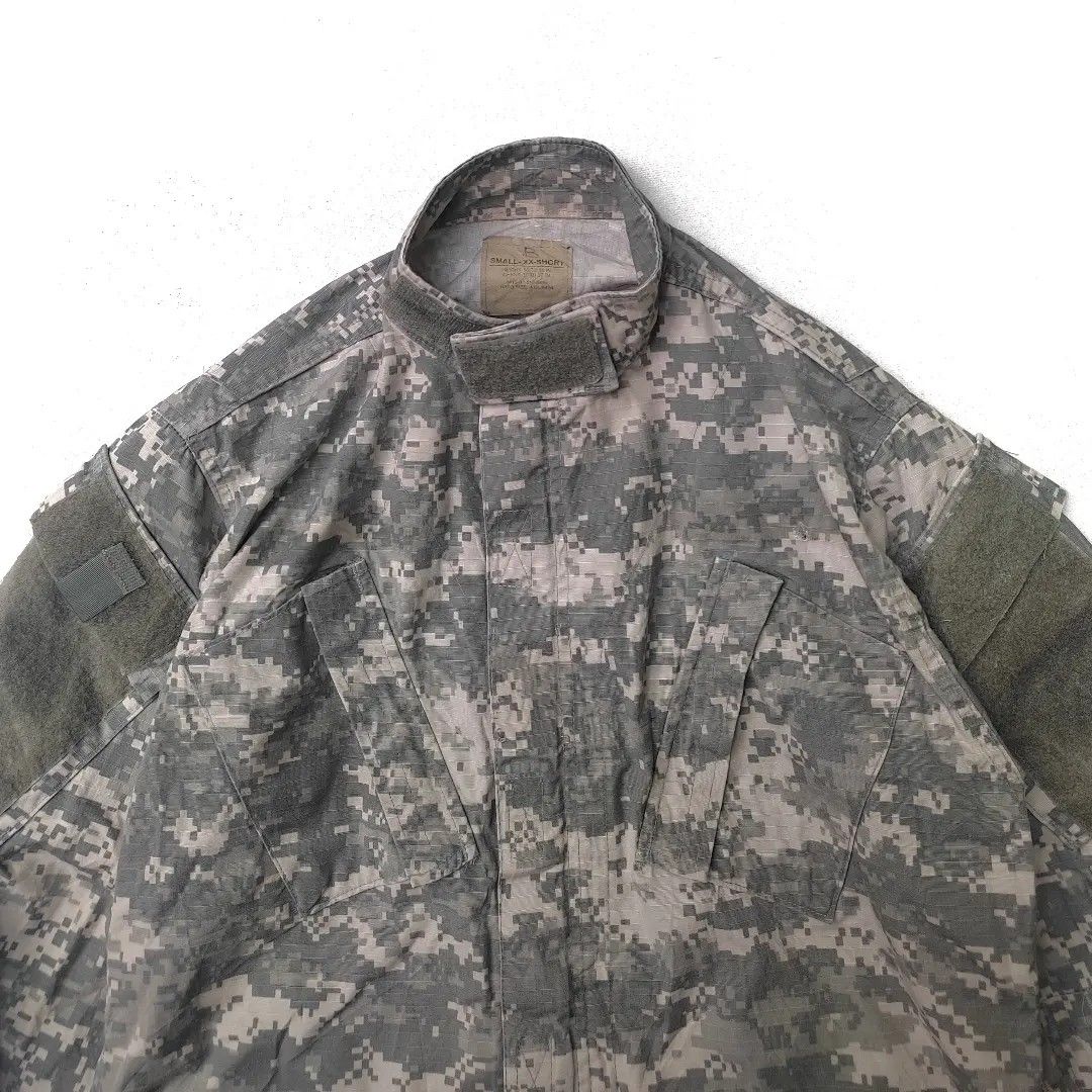 Acupat US Army Combat Uniform, Fesyen Pria, Pakaian , Baju Luaran di ...