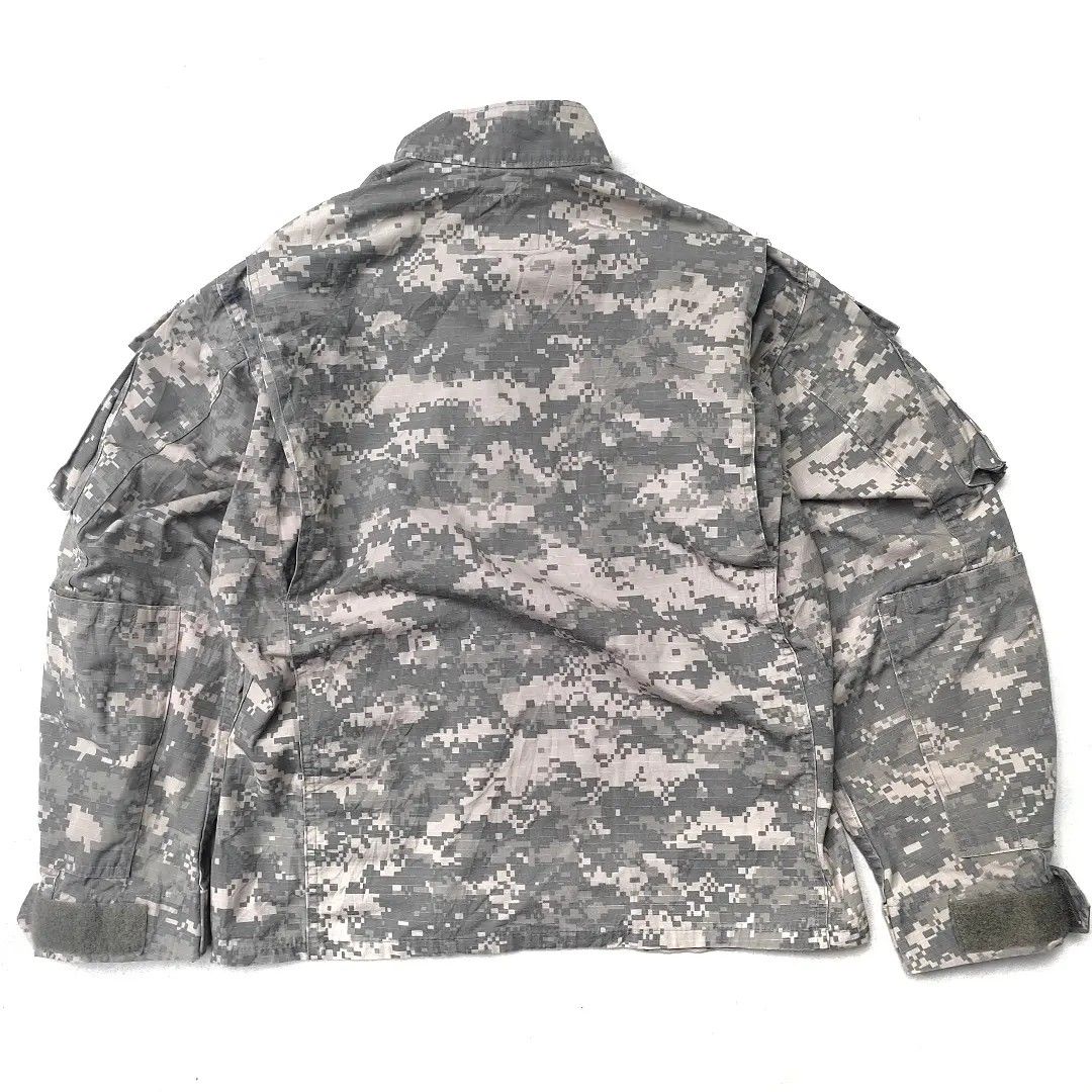 Acupat US Army Combat Uniform, Fesyen Pria, Pakaian , Baju Luaran di ...