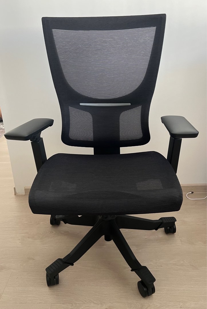 (Almost new) Ergotune Classic Office Chair, Furniture & Home Living ...