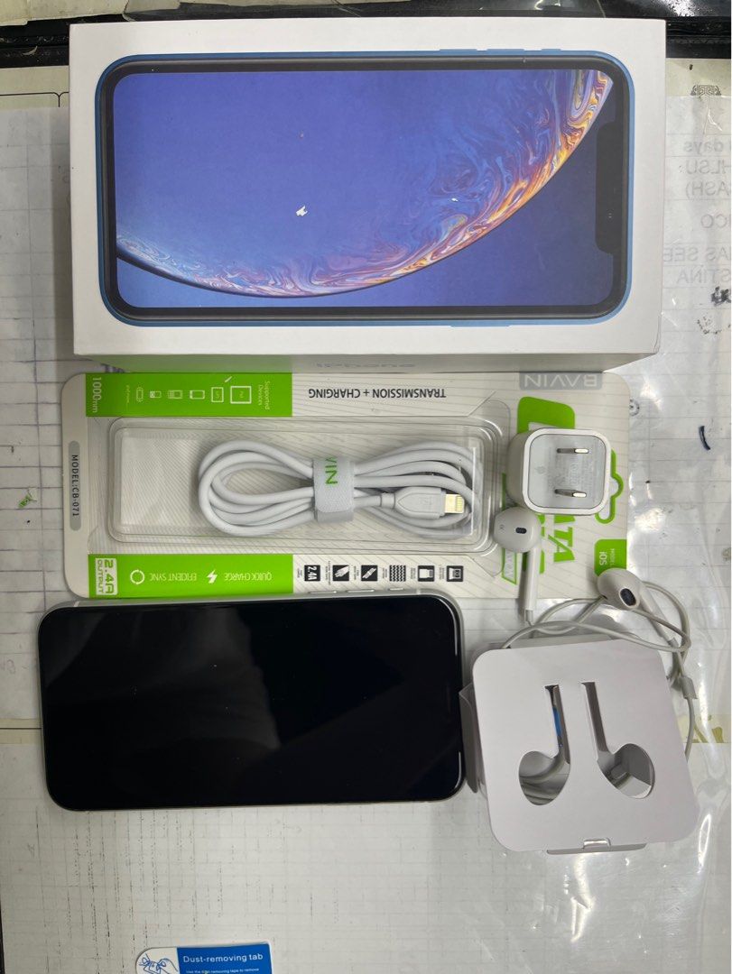 Apple Iphone XR White 64gb Factory Unlocked, Mobile Phones & Gadgets ...