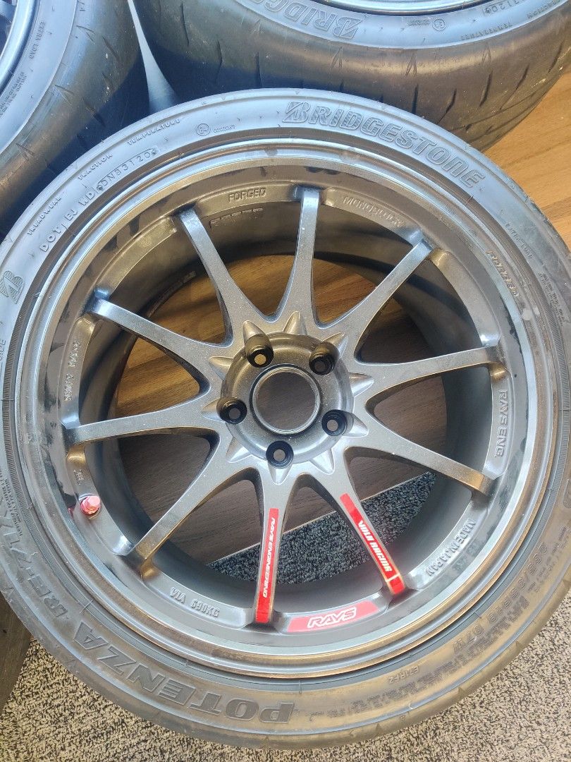 Authentic 18" Rays Volk Racing CE28 Club Racer 2 Black Edition w ...