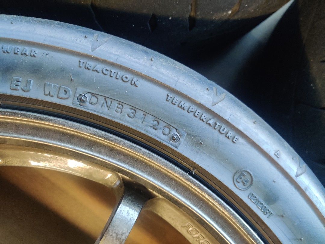 Authentic 18" Rays Volk Racing CE28 Club Racer 2 Black Edition w ...