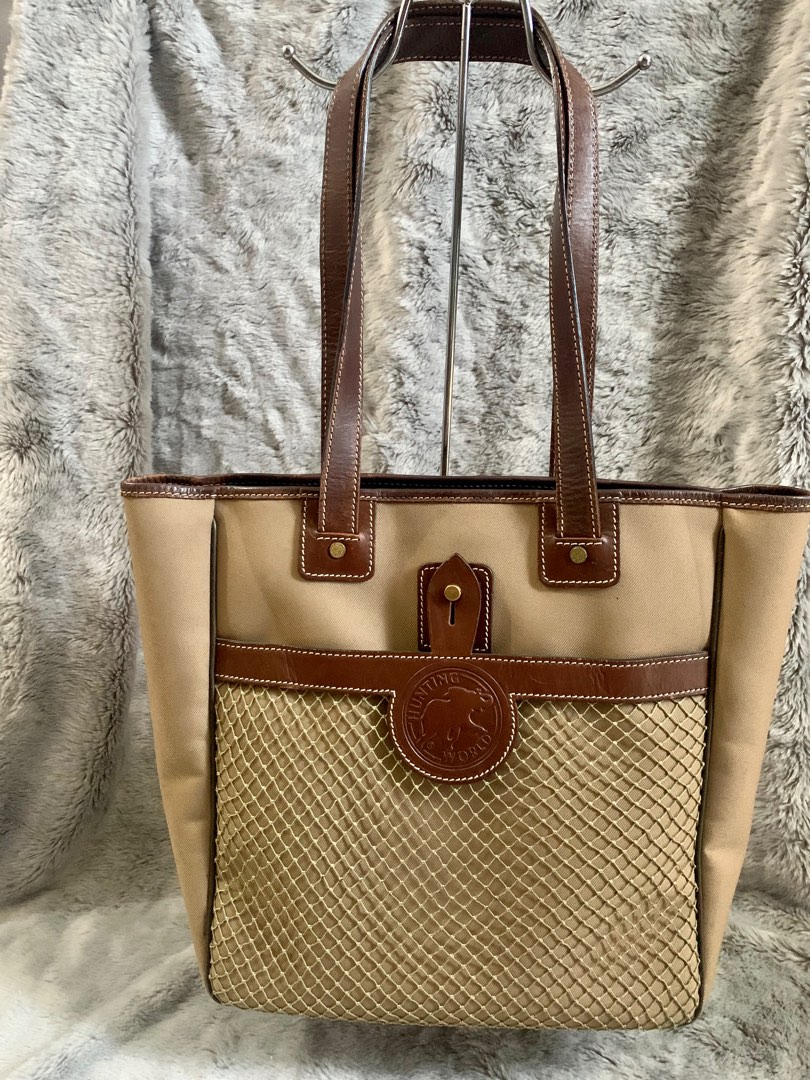 Authentic Hunting World Tote Bag, Women's Fashion, Bags & Wallets, Tote ...
