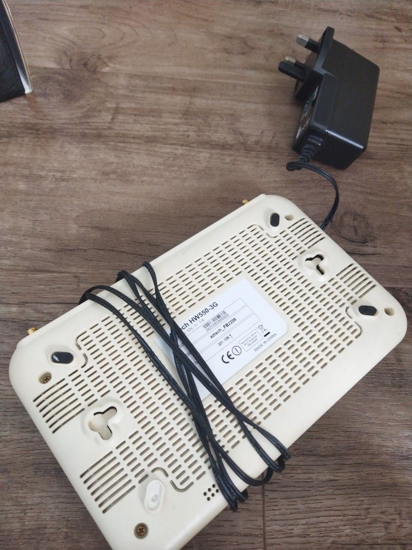 Aztech HW550-3G router, TV & Home Appliances, Other Home Appliances on ...