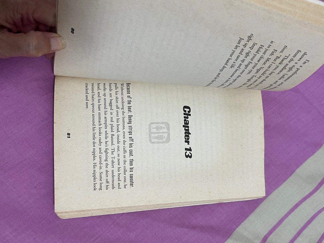 Choke by Chuck Palahniuk, Hobbies & Toys, Books & Magazines, Fiction ...