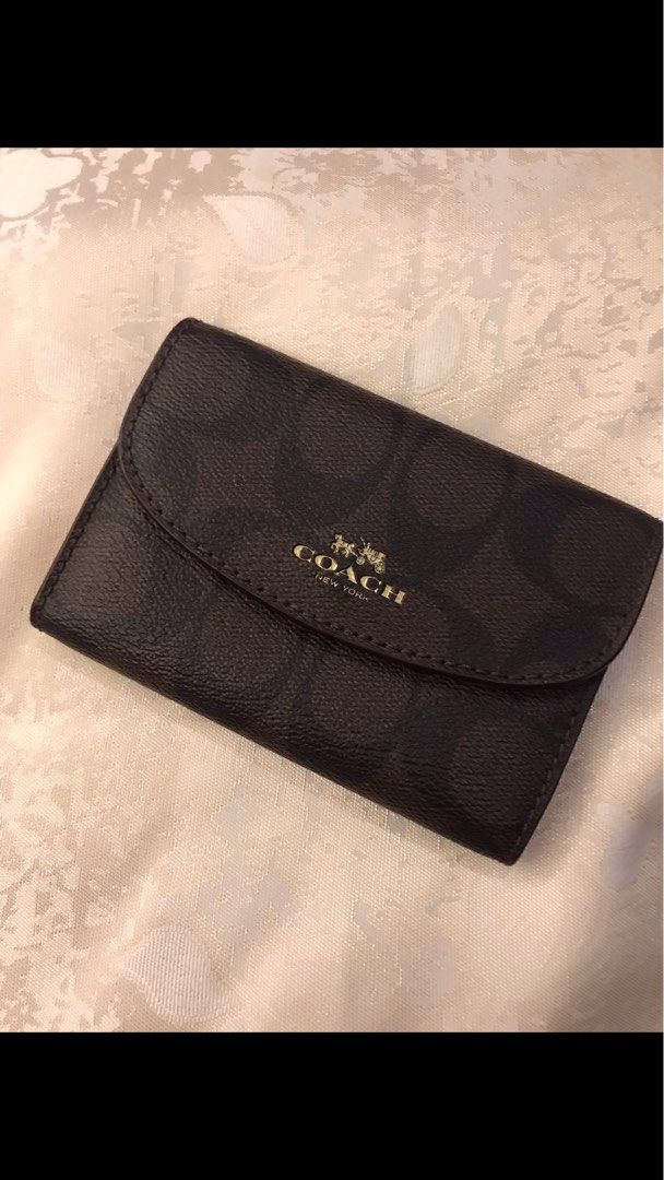 COACH 6 Key Holder, Luxury, Bags & Wallets on Carousell