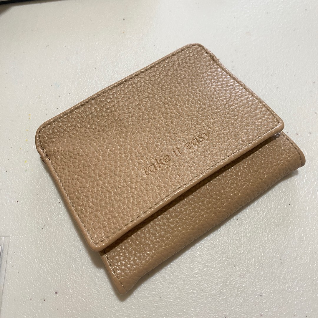 easy peasy on the go wallet ( clay ) on Carousell