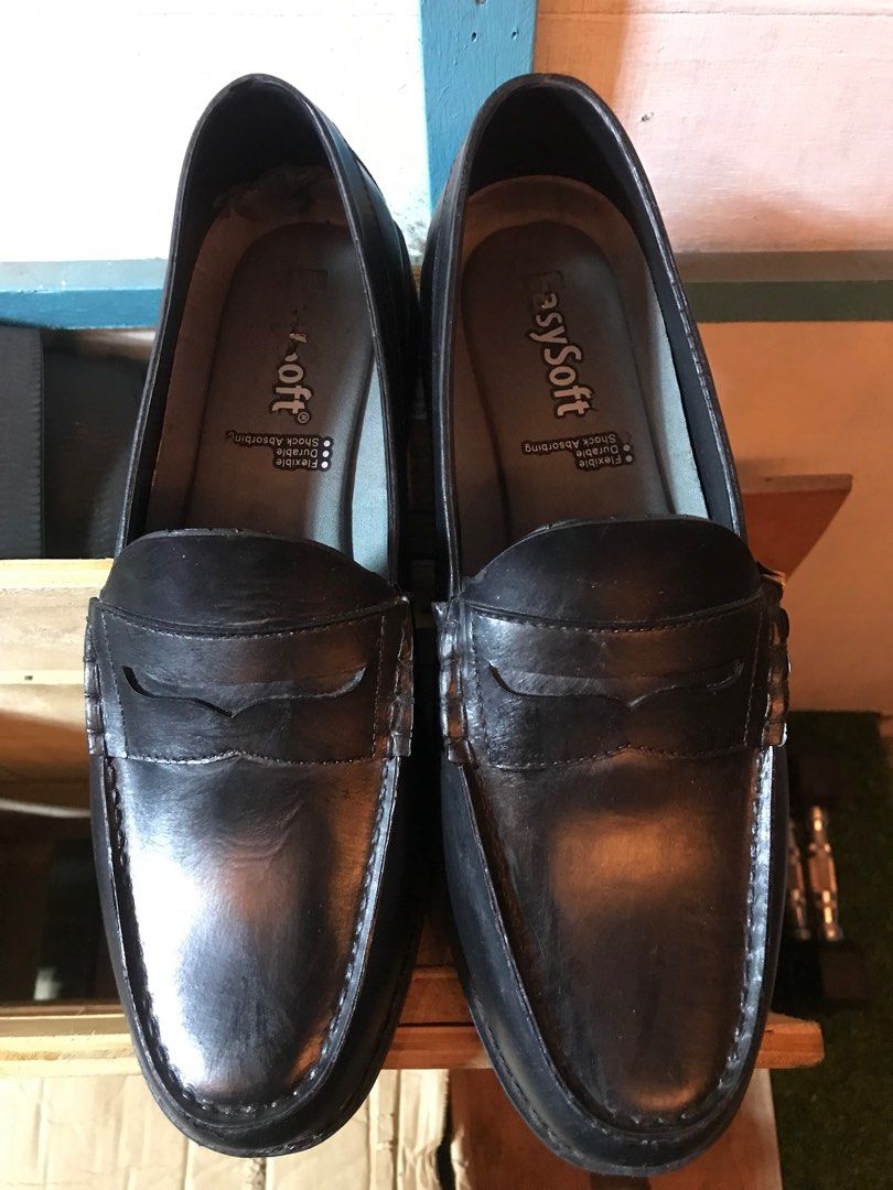 EasySoft Black Shoes, Men's Fashion, Footwear, Casual Shoes on Carousell