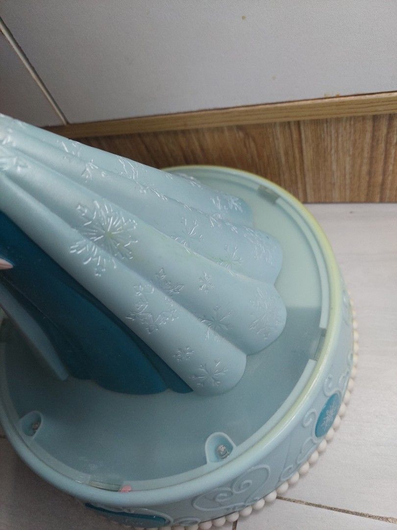 Elsa music coin bank set, Hobbies & Toys, Toys & Games on Carousell