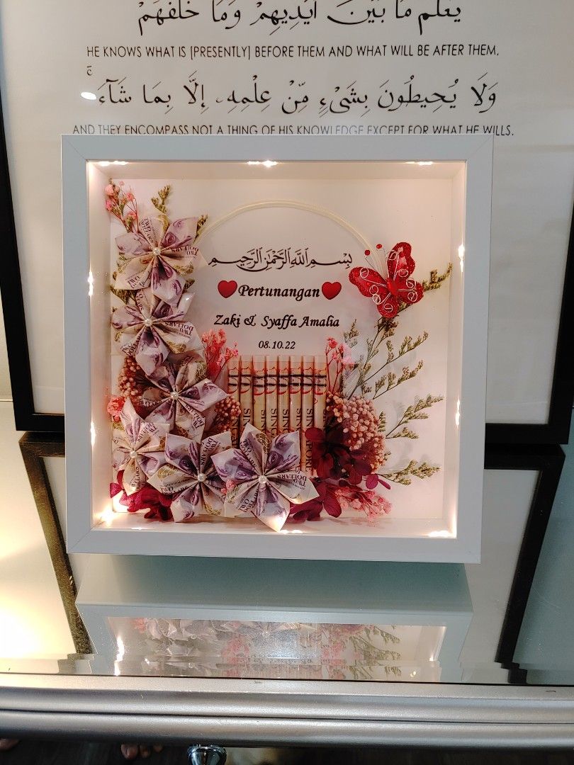 Gubahan hantaran Duit dalam frame, Hobbies & Toys, Stationery & Craft ...