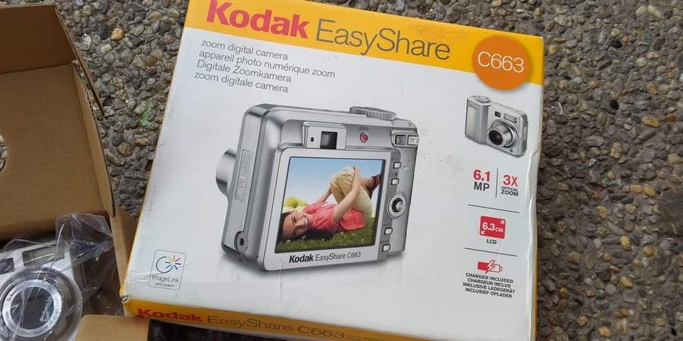 Kodak Easyshare C663 with Free Photo Printer on Carousell