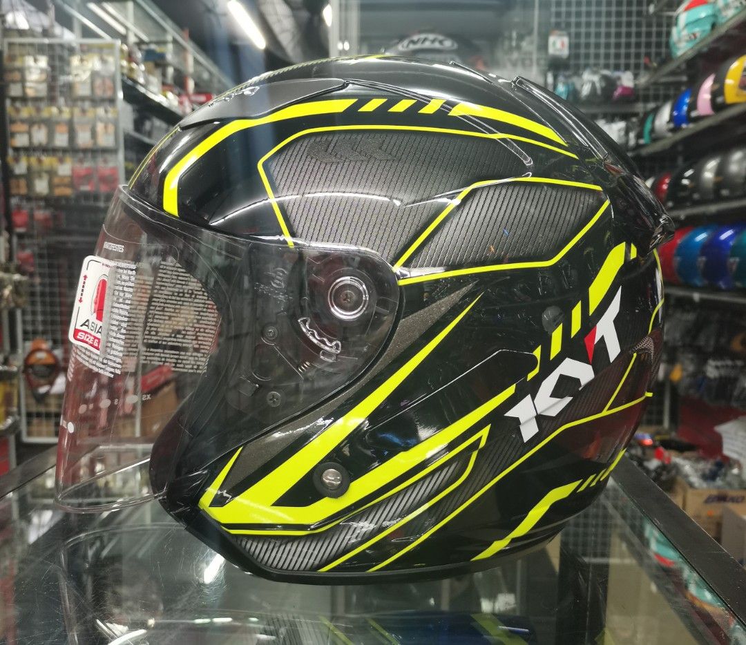 KYT HELLCAT ARROW HELMET, Motorcycles, Motorcycle Apparel on Carousell