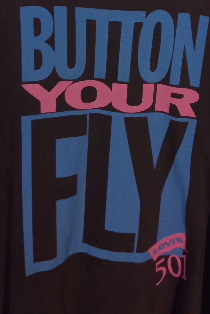 Levi's Button Your Fly Black T-shirt on Carousell