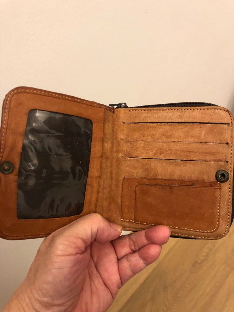 Linea Gani Wallet, Women's Fashion, Bags & Wallets, Wallets & Card ...