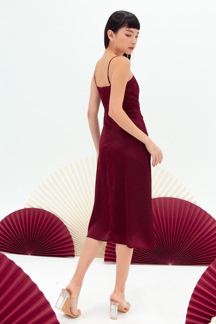 Mikayla - Shelda Midi Dress in Wine Red, Women's Fashion, Dresses ...