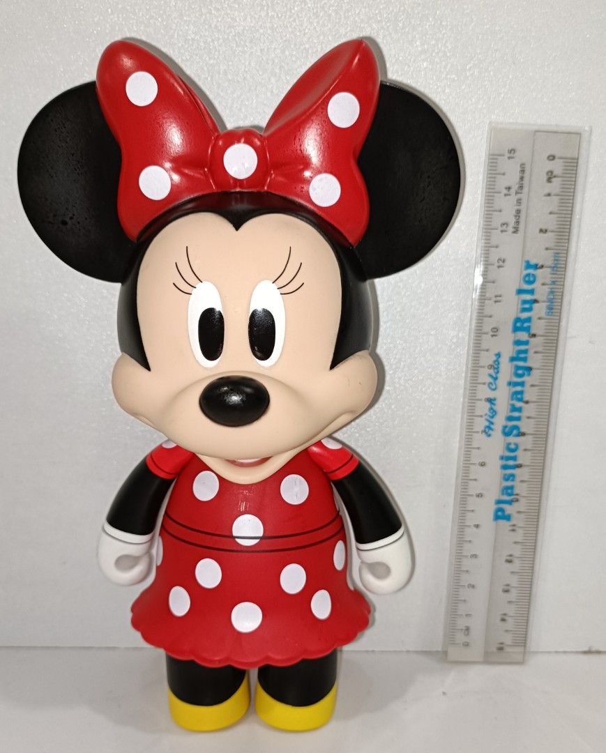 Minnie Mouse Figurine Disney, Hobbies & Toys, Memorabilia ...