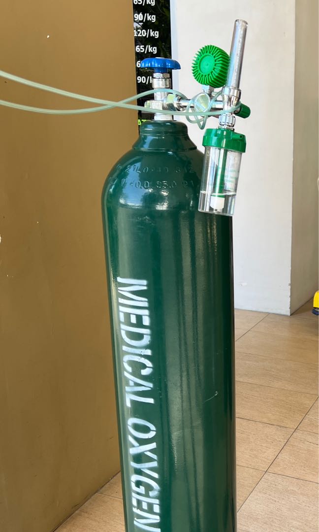 Oxygen tank (full.. Never use), Health & Nutrition, Medical Supplies ...