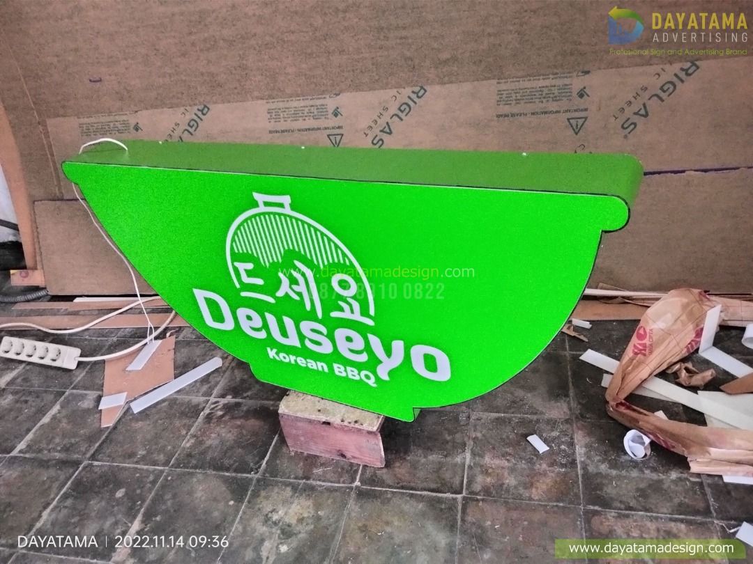 Papan Nama Neon Box Custom Sesuai Brand Usaha Anda, Serba Serbi ...