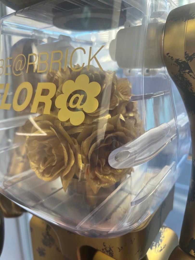 [Pre-Order] BE@RBRICK x Flora 400%/1000% Gold (2G Exclusive Limited ...