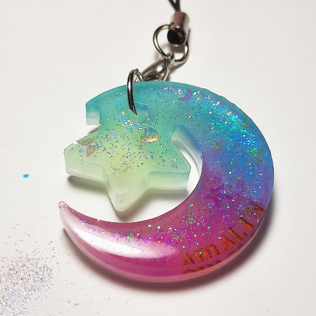 [Preorder] Custom name Handmade keychain + glow in the dark, Hobbies ...