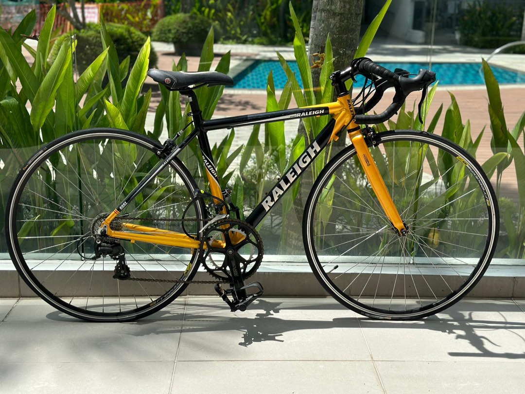 Road Bike, Sports Equipment, Bicycles & Parts, Bicycles on Carousell