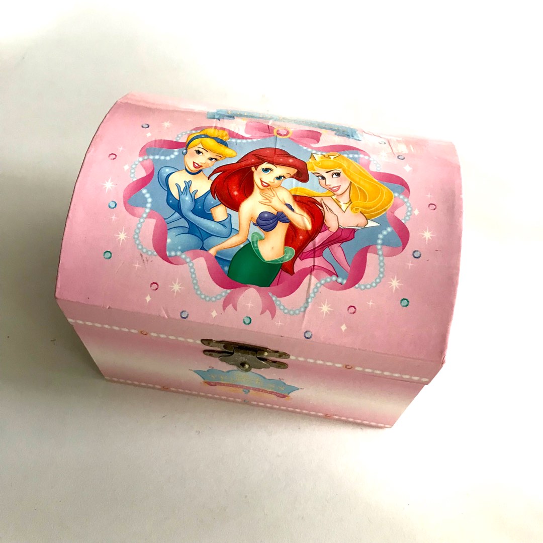 Sankyo Disney princess music box ( missing dancing princess), Hobbies ...