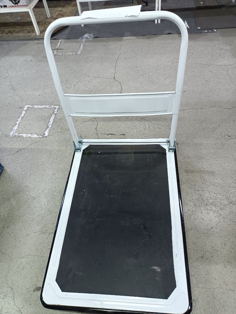 saxon 150kg platform trolley, Commercial & Industrial, Construction ...