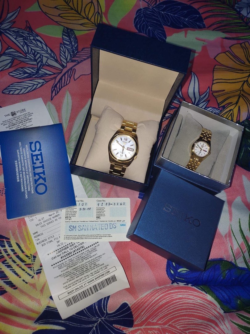 SEIKO COUPLE WATCH, Luxury, Watches on Carousell