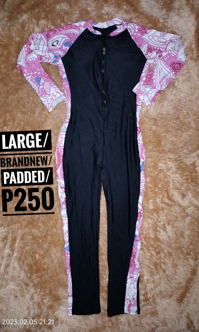 SHEIN WHOLE BODY RASHGUARD on Carousell