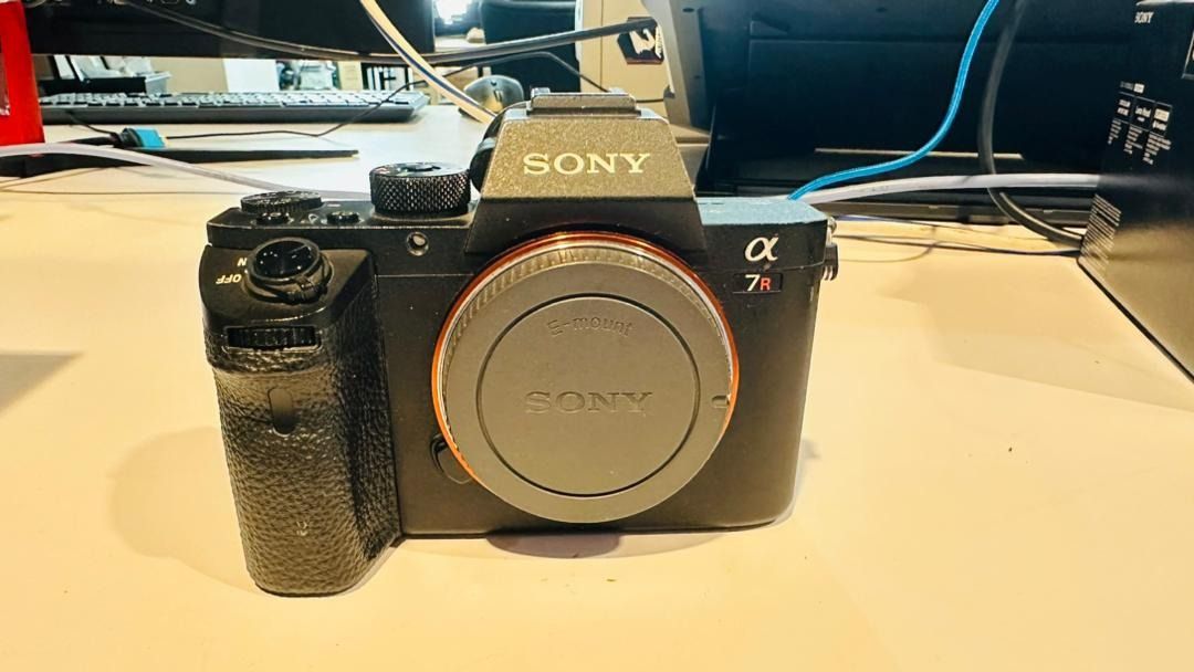 Sony A7Rii / Sony A7R2 with FE 24-70mm F4 ZA OSS, Photography, Cameras on Carousell
