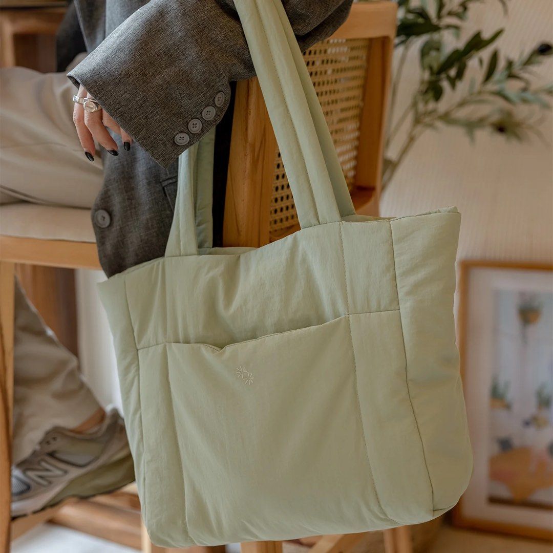 TPB Puffer Shopper Sprite, Women's Fashion, Bags & Wallets, Tote Bags ...